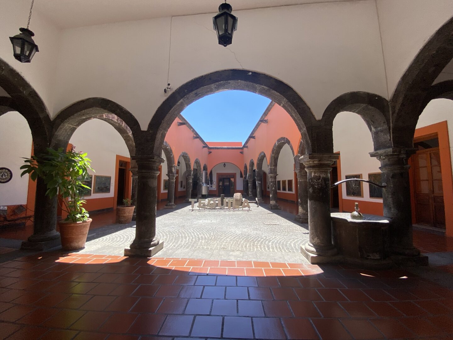 Drinking Tequila in Tequila - Exploring Tequila town - Places and Recipes