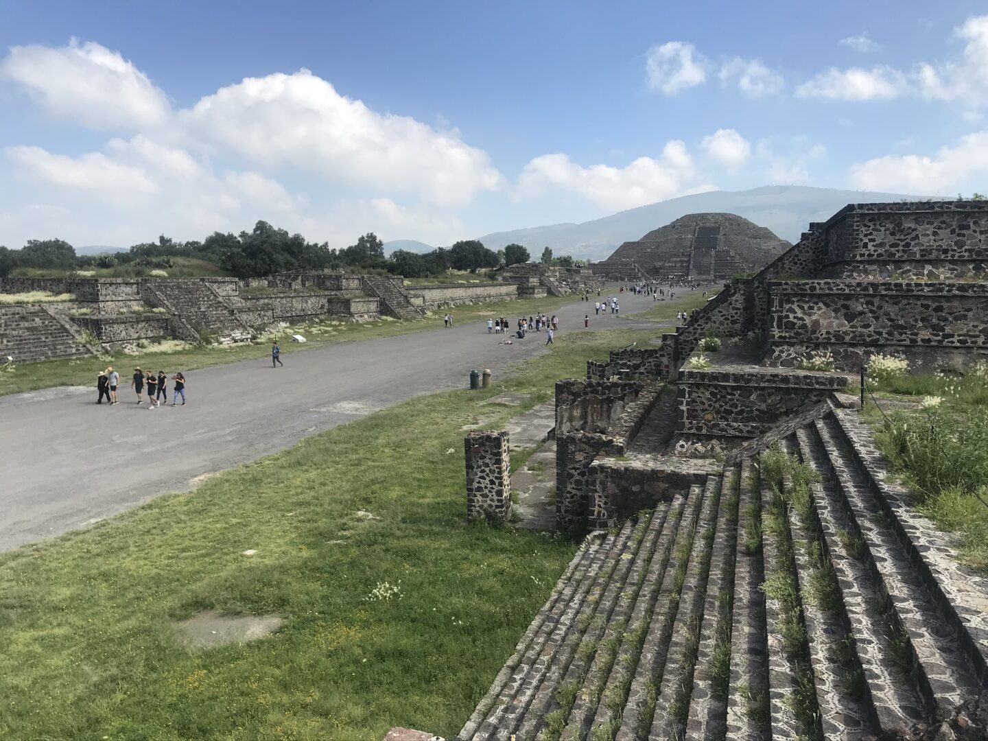 Climbing the Pyramids of Teotihuacan (& How to plan a day trip to ...