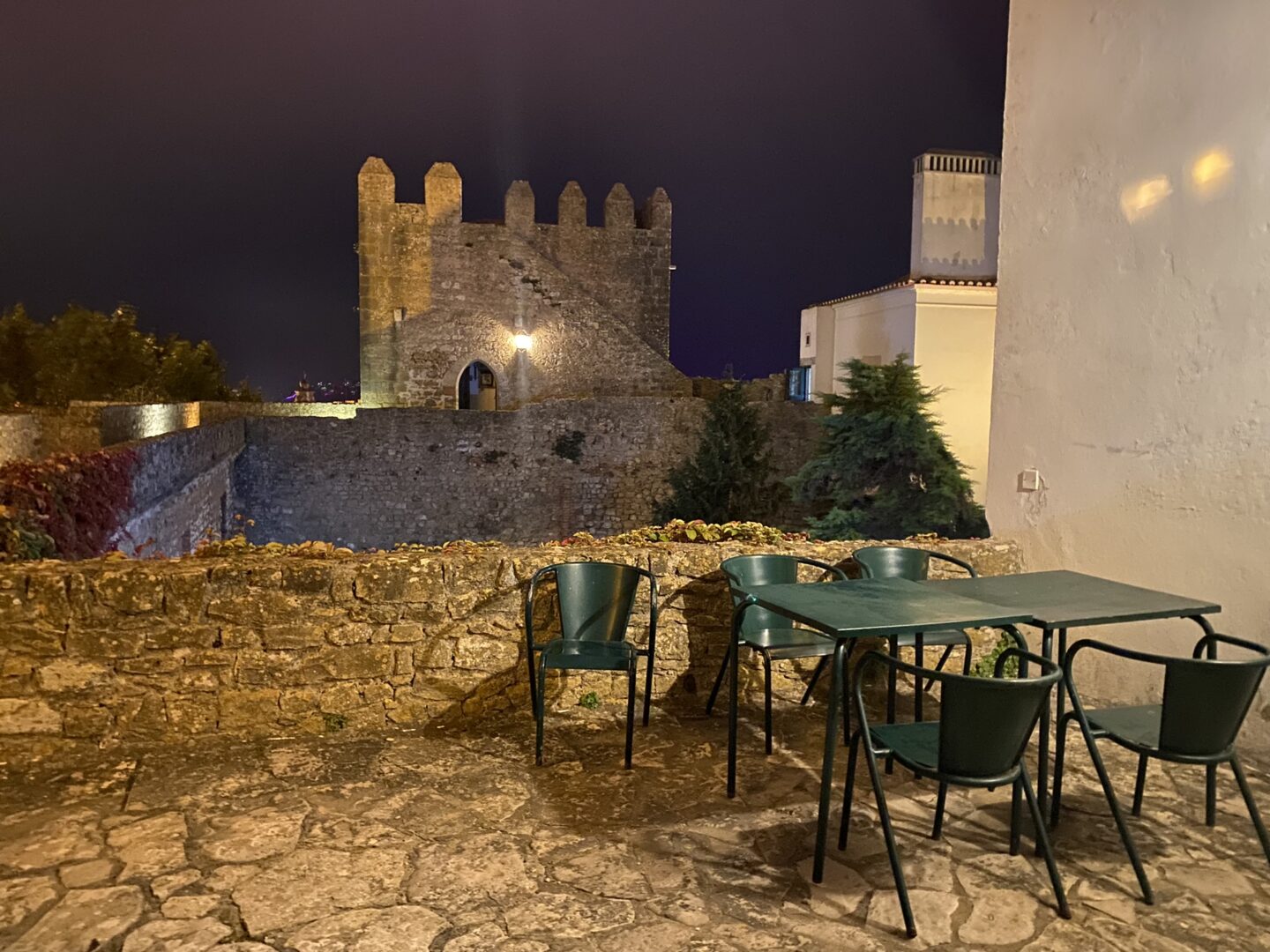 Sleep Like Royalty: Spending the Night in the Óbidos Castle - Places ...