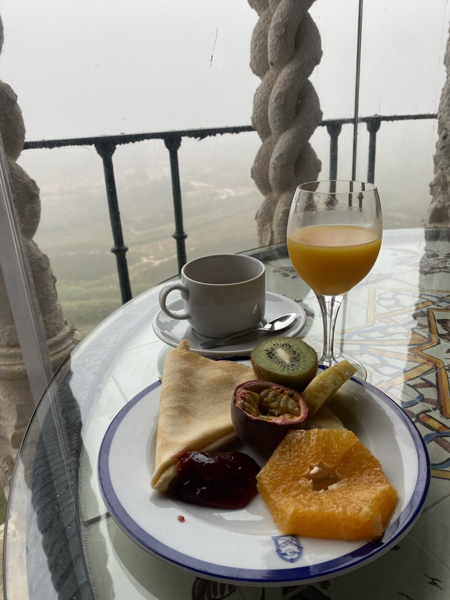 Sleep Like Royalty: Spending the Night in the Óbidos Castle - Places ...