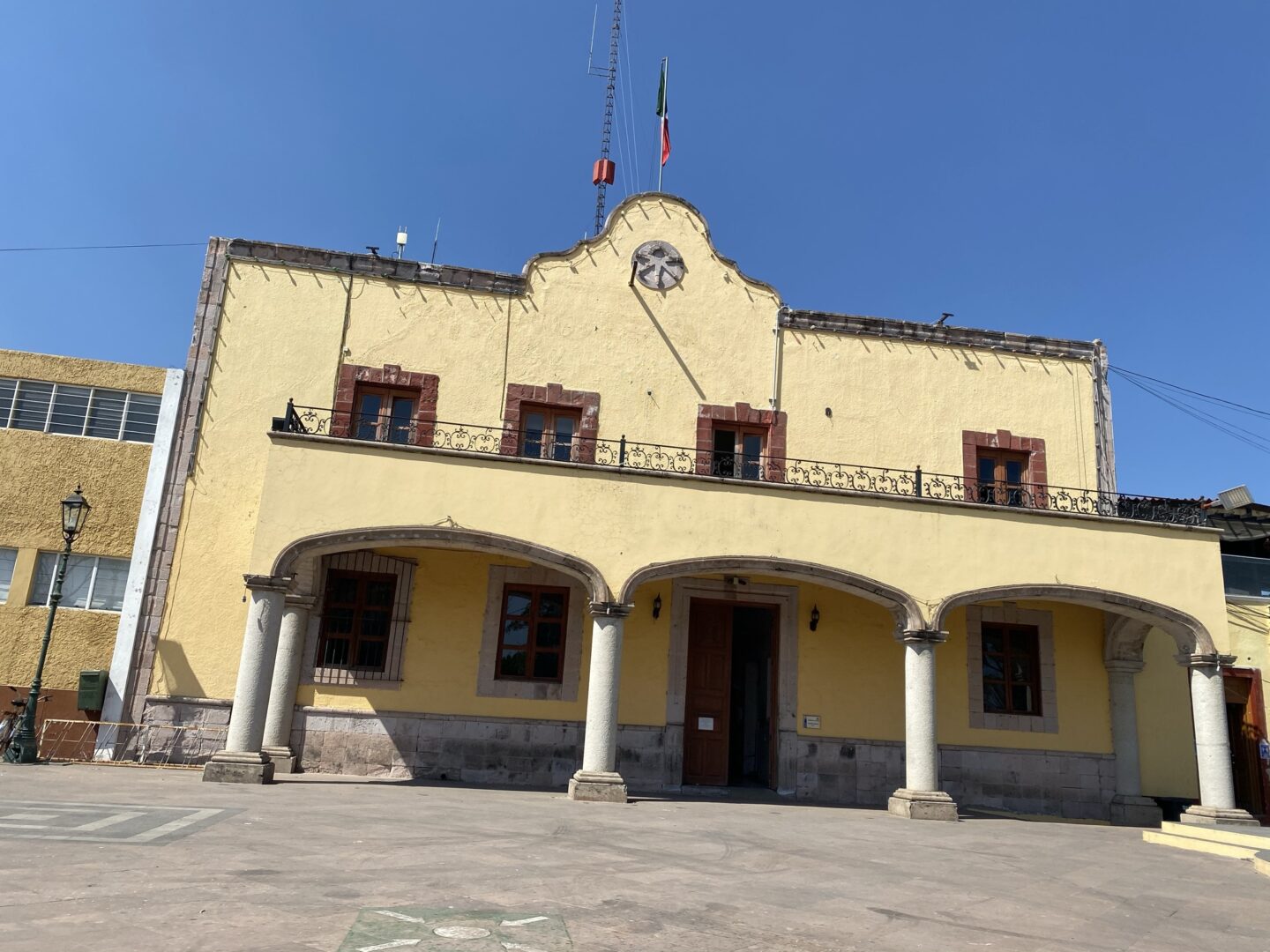 Hidden Gems and Colorful Markets: Discovering Ahualulco de Mercado ...